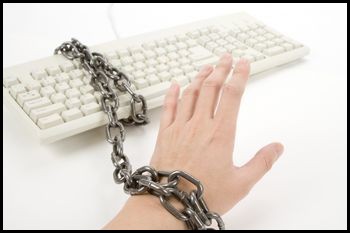 Video Game Addiction Images & Computer Addiction Photos - TechAddiction