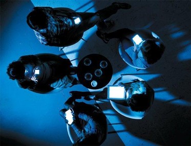 Internet Addiction – Symptoms, Signs, Treatment, and FAQS - TechAddiction